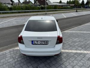 White Volvo S40 2008 in Jelgava, with an engine capacity of 2.00 L and mileage of 0 thousand km for 3150 €, photo 9 on AUTOMOTO.COM.LV