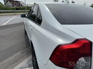 White Volvo S40 2008 in Jelgava, with an engine capacity of 2.00 L and mileage of 0 thousand km for 3150 €, photo 11 on AUTOMOTO.COM.LV