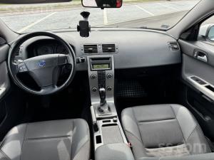 White Volvo S40 2008 in Jelgava, with an engine capacity of 2.00 L and mileage of 0 thousand km for 3150 €, photo 12 on AUTOMOTO.COM.LV