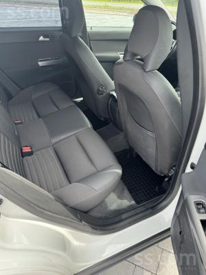 White Volvo S40 2008 in Jelgava, with an engine capacity of 2.00 L and mileage of 0 thousand km for 3150 €, photo 14 on AUTOMOTO.COM.LV