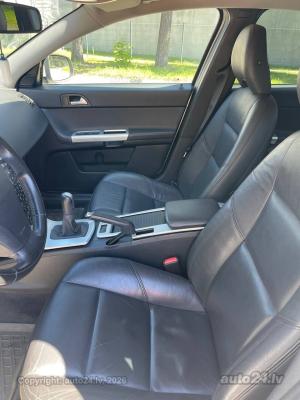 Balts Volvo S40 2011 Tallina, ar dzinēja tilpumu 1.60 L un nobraukumu 262 tūkst. km par 4490 €, foto 10 vietnē AUTOMOTO.COM.LV