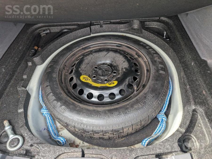 Balts Volvo S40 2011 Rīga, ar dzinēja tilpumu 1.60 L un nobraukumu 360 tūkst. km par 2300 €, foto 14 vietnē AUTOMOTO.COM.LV