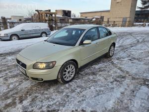 Dzeltens Volvo S40 2006 Valmiera, ar dzinēja tilpumu 2.00 L un nobraukumu 373 tūkst. km par 1500 €, foto  vietnē AUTOMOTO.COM.LV