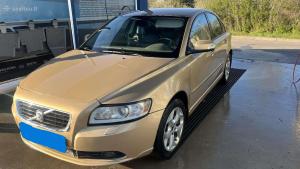 Желтый Вольво С40 2008 в Кельме, объемом двигателя 1.60 л и пробегом 378 тыс. км за 1990 €, фото 4 на AUTOMOTO.COM.LV