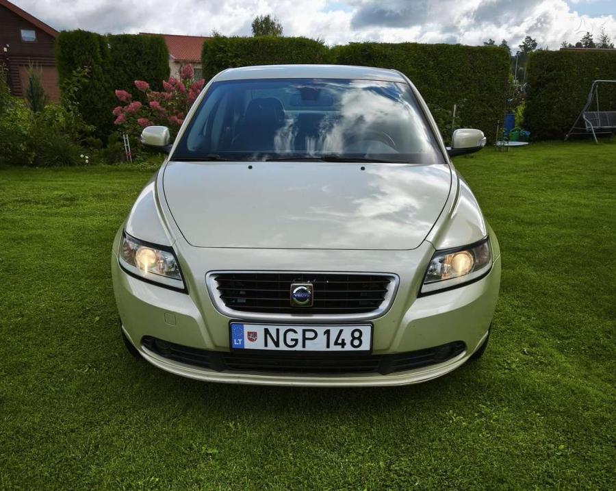 Dzeltens Volvo S40 2008 Kauņa, ar dzinēja tilpumu 1.56 L un nobraukumu 262 tūkst. km par 2300 €, foto 3 vietnē AUTOMOTO.COM.LV