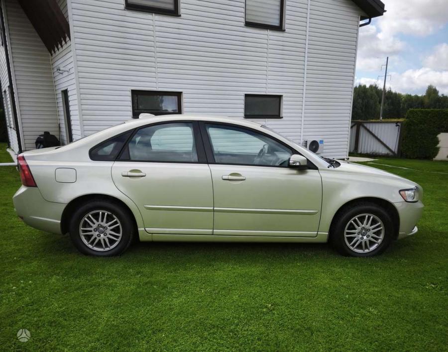 Dzeltens Volvo S40 2008 Kauņa, ar dzinēja tilpumu 1.56 L un nobraukumu 262 tūkst. km par 2300 €, foto 8 vietnē AUTOMOTO.COM.LV