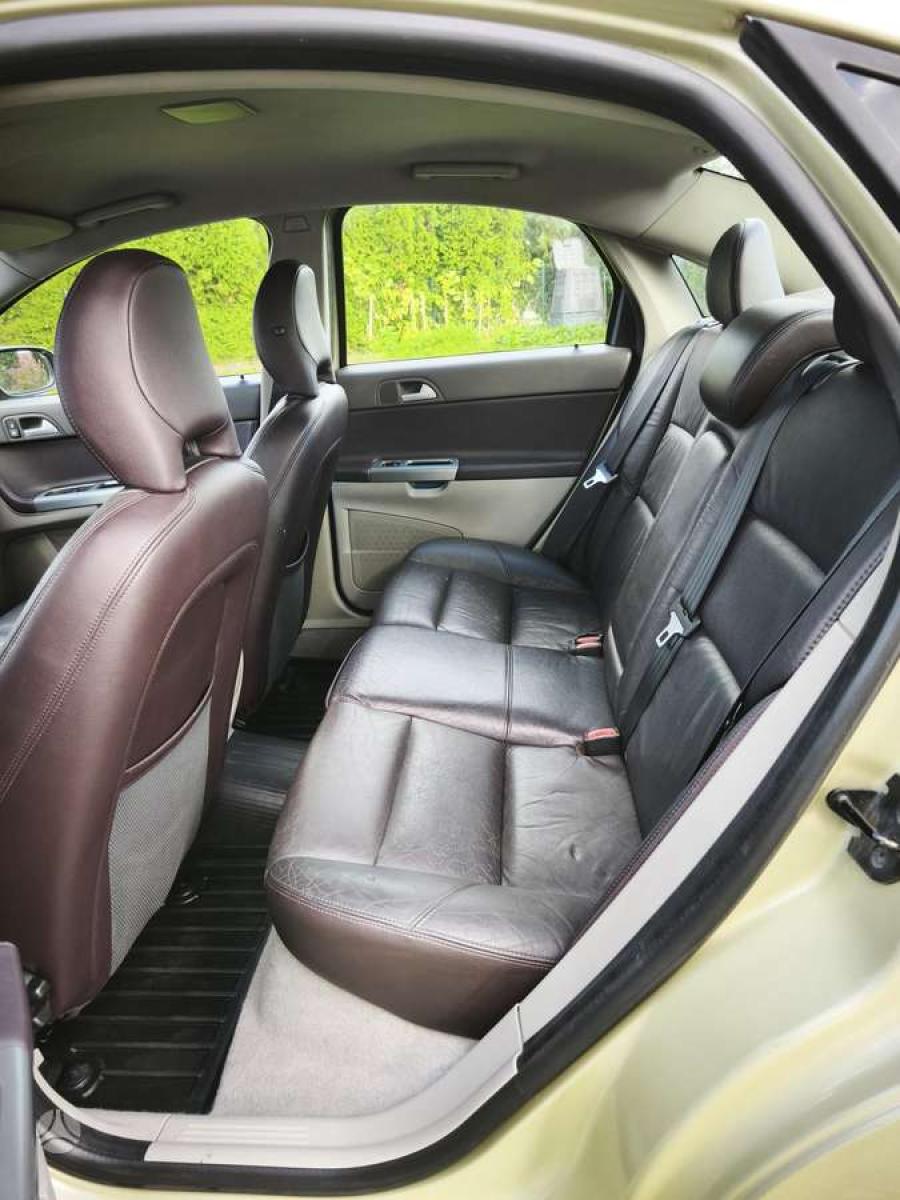 Dzeltens Volvo S40 2008 Kauņa, ar dzinēja tilpumu 1.56 L un nobraukumu 262 tūkst. km par 2300 €, foto 13 vietnē AUTOMOTO.COM.LV