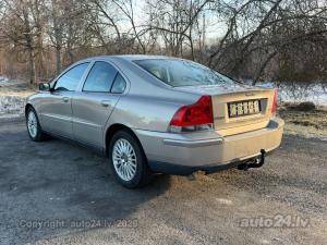 Beige Volvo S60 2005 in Paide, with an engine capacity of 2.40 L and mileage of 262 thousand km for 4390 €, photo 2 on AUTOMOTO.COM.LV