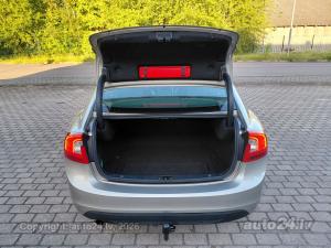 Beige Volvo S60 2011 in Paide, with an engine capacity of 2.00 L and mileage of 325 thousand km for 6499 €, photo 9 on AUTOMOTO.COM.LV
