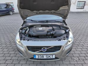 Beige Volvo S60 2011 in Paide, with an engine capacity of 2.00 L and mileage of 325 thousand km for 6499 €, photo 13 on AUTOMOTO.COM.LV