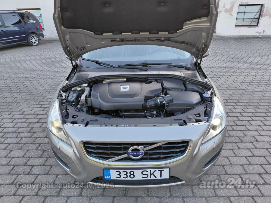 Beige Volvo S60 2011 in Paide, with an engine capacity of 2.00 L and mileage of 325 thousand km for 6499 €, photo 13 on AUTOMOTO.COM.LV