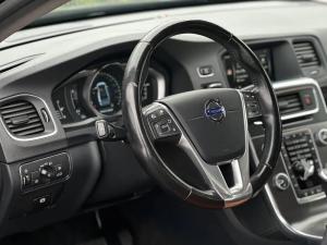 Melns Volvo S60 2015 Jelgava, ar dzinēja tilpumu 2.00 L un nobraukumu 204 tūkst. km par 8990 €, foto 8 vietnē AUTOMOTO.COM.LV