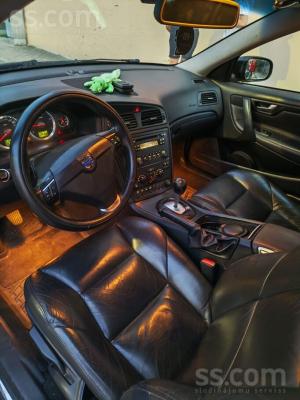 Melns Volvo S60 2009 Rīga, ar dzinēja tilpumu 2.40 L un nobraukumu 158 tūkst. km par 3000 €, foto 7 vietnē AUTOMOTO.COM.LV