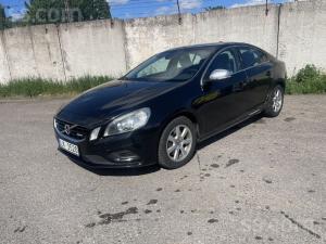 Melns Volvo S60 2011 Rīga, ar dzinēja tilpumu 2.00 L un nobraukumu 0 tūkst. km par 4400 €, foto  vietnē AUTOMOTO.COM.LV