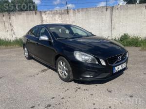 Black Volvo S60 2011 in Riga, with an engine capacity of 2.00 L and mileage of 0 thousand km for 4400 €, photo 3 on AUTOMOTO.COM.LV