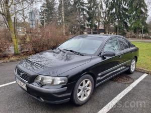 Black Volvo S60 2001 in Riga, with an engine capacity of 2.40 L and mileage of 400 thousand km for 1200 €, photo 2 on AUTOMOTO.COM.LV