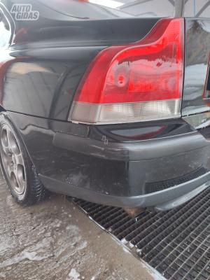 Black Volvo S60 2001 in Vilnius, with an engine capacity of 2.40 L and mileage of 450 thousand km for 650 €, photo 3 on AUTOMOTO.COM.LV