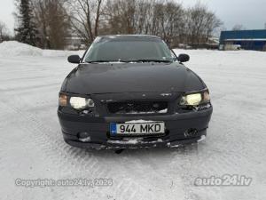 Melns Volvo S60 2001 Tallina, ar dzinēja tilpumu 2.40 L un nobraukumu 275 tūkst. km par 1300 €, foto 2 vietnē AUTOMOTO.COM.LV