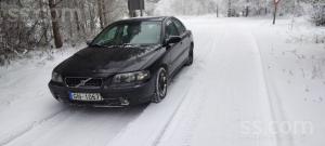 Black Volvo S60 2001 in Talsi, with an engine capacity of 2.40 L and mileage of 271 thousand km for 1350 €, photo  on AUTOMOTO.COM.LV