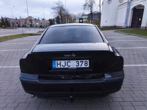 Black Volvo S60 2001 in Taurage, with an engine capacity of 2.40 L and mileage of 353 thousand km for 1650 €, photo 7 on AUTOMOTO.COM.LV