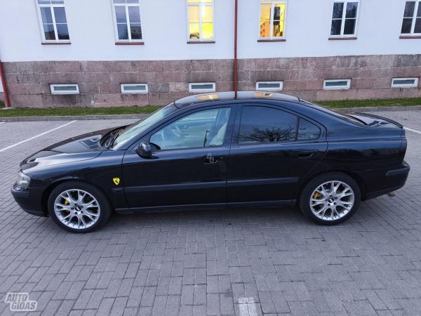 Melns Volvo S60 2001 Tauragė, ar dzinēja tilpumu 2.40 L un nobraukumu 353 tūkst. km par 1650 €, foto 7 vietnē AUTOMOTO.COM.LV