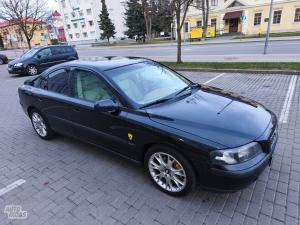 Black Volvo S60 2001 in Taurage, with an engine capacity of 2.40 L and mileage of 353 thousand km for 1650 €, photo 11 on AUTOMOTO.COM.LV