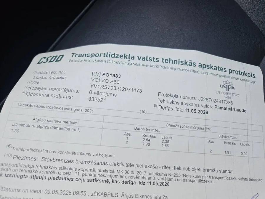 Черный Вольво С60 2001 в Екабпилс, объемом двигателя 2.40 л и пробегом 332 тыс. км за 1690 €, фото 24 на AUTOMOTO.COM.LV