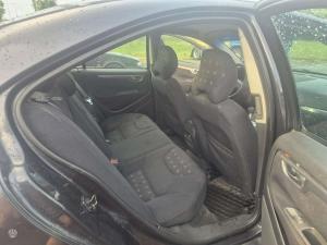 Melns Volvo S60 2001 Kauņa, ar dzinēja tilpumu 2.40 L un nobraukumu 390 tūkst. km par 900 €, foto 9 vietnē AUTOMOTO.COM.LV