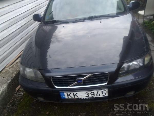 Черный Вольво С60 2001 в Рига, объемом двигателя 2.30 л и пробегом 265 тыс. км за 750 €, фото 2 на AUTOMOTO.COM.LV