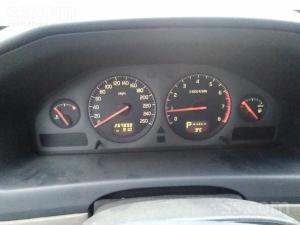 Melns Volvo S60 2001 Rīga, ar dzinēja tilpumu 2.30 L un nobraukumu 265 tūkst. km par 750 €, foto 4 vietnē AUTOMOTO.COM.LV