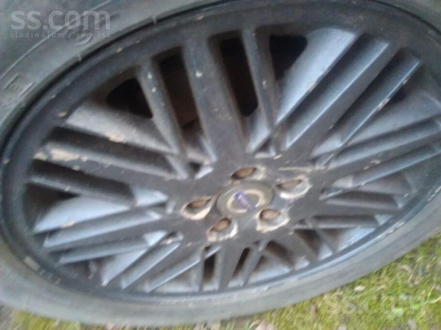 Melns Volvo S60 2001 Rīga, ar dzinēja tilpumu 2.30 L un nobraukumu 265 tūkst. km par 750 €, foto 8 vietnē AUTOMOTO.COM.LV
