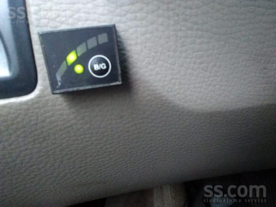 Melns Volvo S60 2001 Rīga, ar dzinēja tilpumu 2.30 L un nobraukumu 265 tūkst. km par 750 €, foto 9 vietnē AUTOMOTO.COM.LV