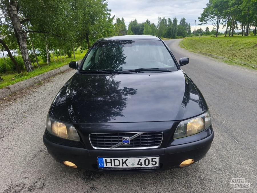 Melns Volvo S60 2001 Tauragė, ar dzinēja tilpumu 2.40 L un nobraukumu 0 tūkst. km par 1480 €, foto 6 vietnē AUTOMOTO.COM.LV