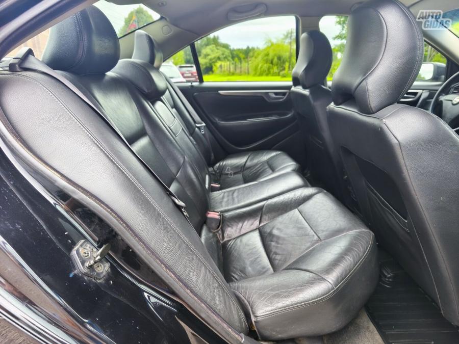 Melns Volvo S60 2001 Tauragė, ar dzinēja tilpumu 2.40 L un nobraukumu 0 tūkst. km par 1480 €, foto 14 vietnē AUTOMOTO.COM.LV