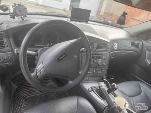Black Volvo S60 2001 in Siauliai, with an engine capacity of 2.40 L and mileage of 303 thousand km for 1150 €, photo 8 on AUTOMOTO.COM.LV