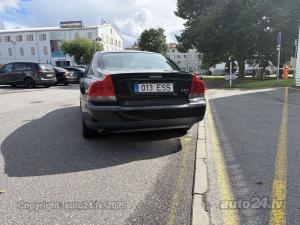 Melns Volvo S60 2001 Tartu, ar dzinēja tilpumu 2.30 L un nobraukumu 291 tūkst. km par 2599 €, foto 5 vietnē AUTOMOTO.COM.LV