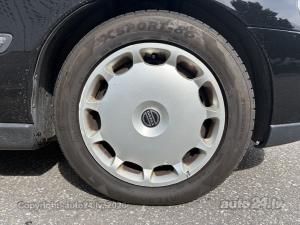 Melns Volvo S60 2001 Tartu, ar dzinēja tilpumu 2.30 L un nobraukumu 291 tūkst. km par 2599 €, foto 15 vietnē AUTOMOTO.COM.LV