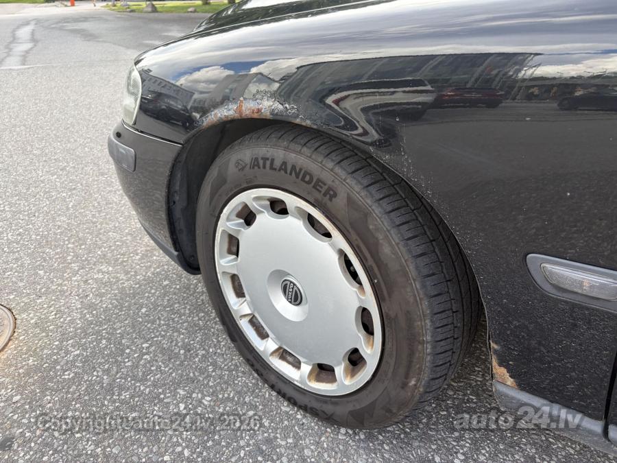 Melns Volvo S60 2001 Tartu, ar dzinēja tilpumu 2.30 L un nobraukumu 291 tūkst. km par 2599 €, foto 16 vietnē AUTOMOTO.COM.LV