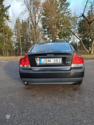 Melns Volvo S60 2002 Elektrėnai, ar dzinēja tilpumu 2.40 L un nobraukumu 340 tūkst. km par 1500 €, foto 9 vietnē AUTOMOTO.COM.LV