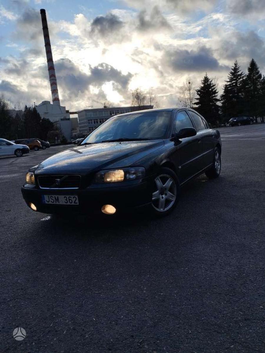 Melns Volvo S60 2002 Elektrėnai, ar dzinēja tilpumu 2.40 L un nobraukumu 340 tūkst. km par 1500 €, foto 13 vietnē AUTOMOTO.COM.LV
