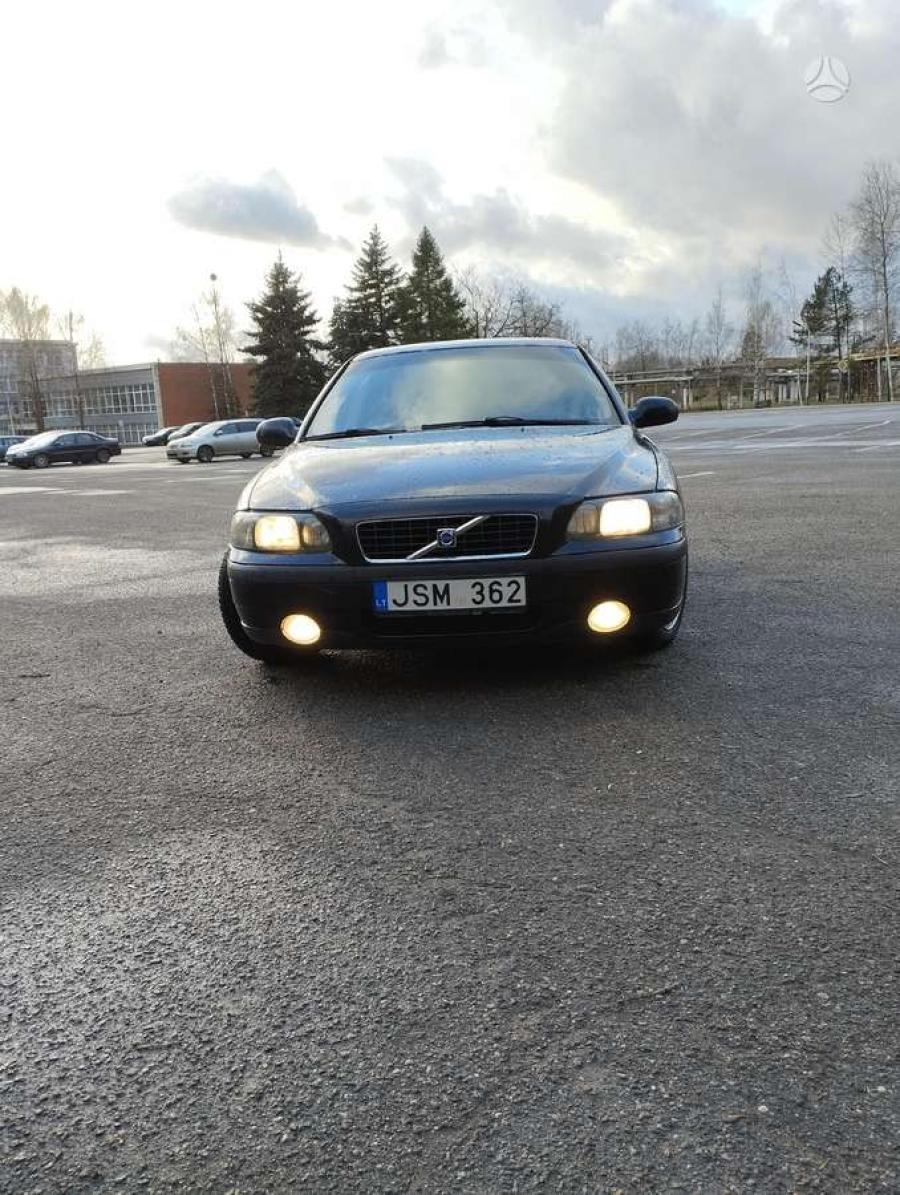 Melns Volvo S60 2002 Elektrėnai, ar dzinēja tilpumu 2.40 L un nobraukumu 340 tūkst. km par 1500 €, foto 14 vietnē AUTOMOTO.COM.LV