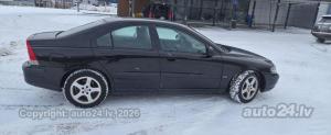 Black Volvo S60 2002 in Tartu, with an engine capacity of 2.40 L and mileage of 378 thousand km for 1699 €, photo 6 on AUTOMOTO.COM.LV
