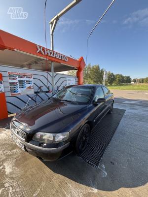 Black Volvo S60 2002 in Kaisiadorys, with an engine capacity of 2.40 L and mileage of 420 thousand km for 1000 €, photo 2 on AUTOMOTO.COM.LV