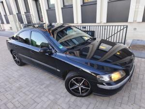 Melns Volvo S60 2002 Tauragė, ar dzinēja tilpumu 2.40 L un nobraukumu 400 tūkst. km par 1650 €, foto 3 vietnē AUTOMOTO.COM.LV