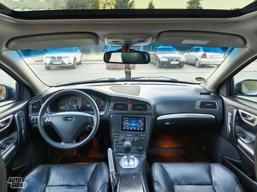 Melns Volvo S60 2002 Tauragė, ar dzinēja tilpumu 2.40 L un nobraukumu 400 tūkst. km par 1650 €, foto 14 vietnē AUTOMOTO.COM.LV