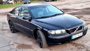 Melns Volvo S60 2002 Cēsis, ar dzinēja tilpumu 2.40 L un nobraukumu 539 tūkst. km par 2200 €, foto 4 vietnē AUTOMOTO.COM.LV