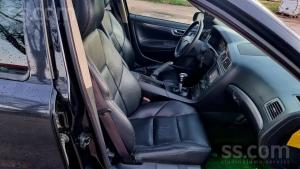 Melns Volvo S60 2002 Cēsis, ar dzinēja tilpumu 2.40 L un nobraukumu 539 tūkst. km par 2200 €, foto 19 vietnē AUTOMOTO.COM.LV