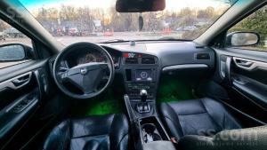 Melns Volvo S60 2002 Cēsis, ar dzinēja tilpumu 2.40 L un nobraukumu 539 tūkst. km par 2200 €, foto 23 vietnē AUTOMOTO.COM.LV