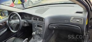Melns Volvo S60 2002 Valmiera, ar dzinēja tilpumu 2.40 L un nobraukumu 327 tūkst. km par 950 €, foto 10 vietnē AUTOMOTO.COM.LV