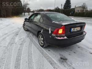 Melns Volvo S60 2002 Rīga, ar dzinēja tilpumu 2.40 L un nobraukumu 270 tūkst. km par 1350 €, foto 8 vietnē AUTOMOTO.COM.LV